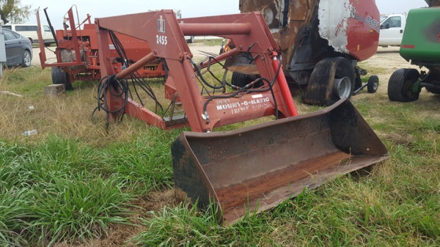 Farm Equipment – Texas Salebarn